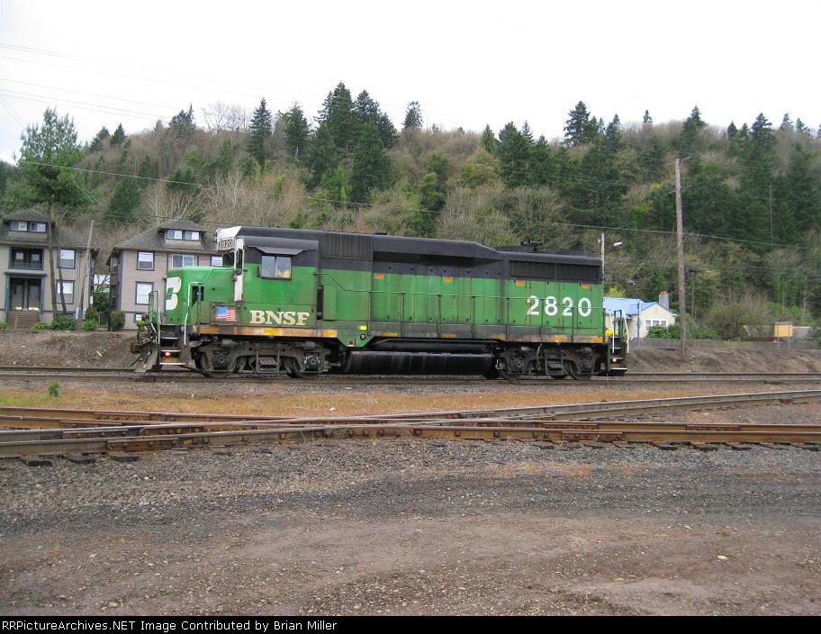 BNSF 2820